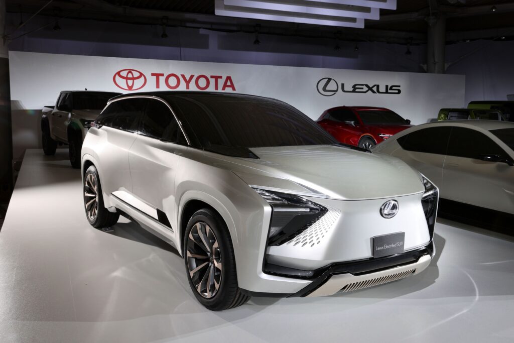 2026 Lexus LS Specs: A Glimpse into the Future of Luxury Sedans - 2026 ...